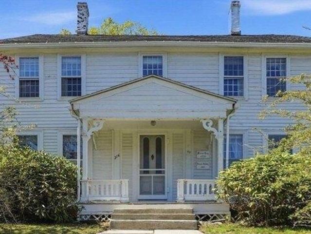 house with 4 bedroom, Southampton MA DLS102119435