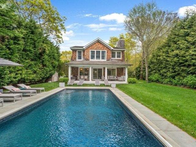 house with 4 bedroom, Southampton NY ES103604690