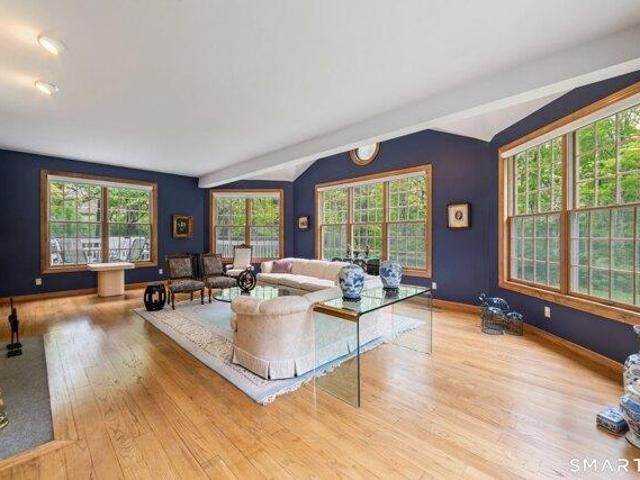 house with 4 bedroom, Southbury CT DLS102799543