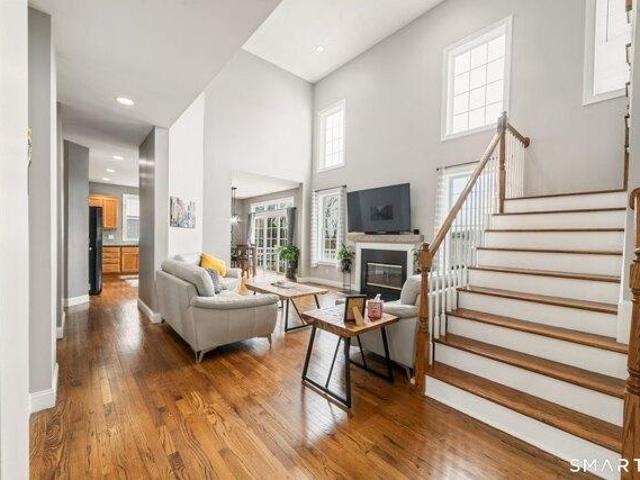 house with 4 bedroom, Southbury CT ES102824954
