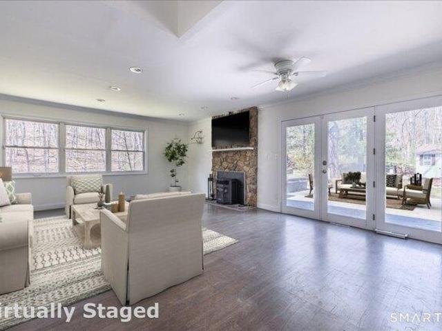 house with 4 bedroom, Southbury CT ES102825659