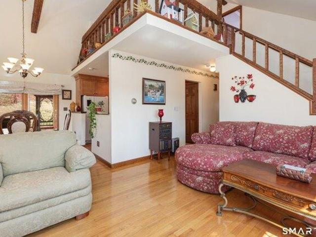 house with 4 bedroom, Southbury CT ES103125561