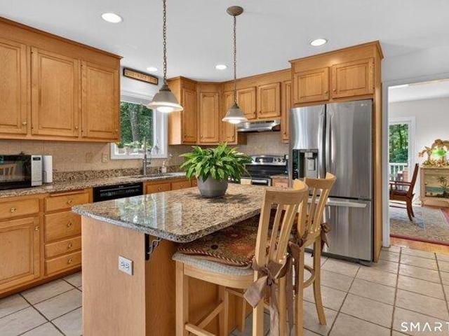 house with 4 bedroom, Southbury CT ES105113912
