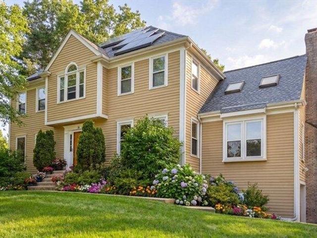 house with 4 bedroom, Southborough MA ES103440842
