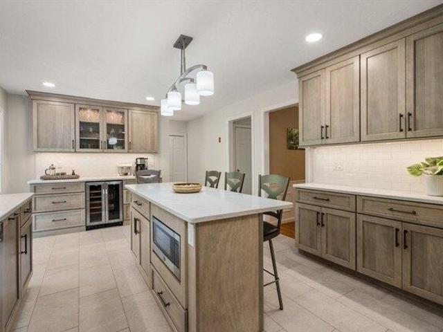 house with 4 bedroom, Southborough MA ES103189482