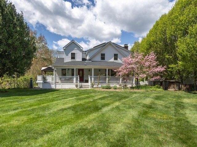 house with 4 bedroom, Southborough MA ES104539805