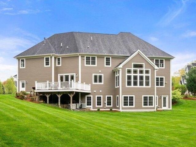 house with 4 bedroom, Southborough MA ES104570262