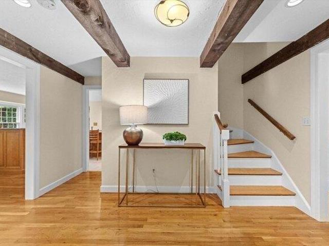 house with 4 bedroom, Southborough MA ES104606682