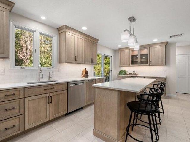 house with 4 bedroom, Southborough MA ES105041473