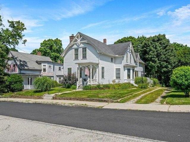 house with 4 bedroom, Southbridge MA DS104408074