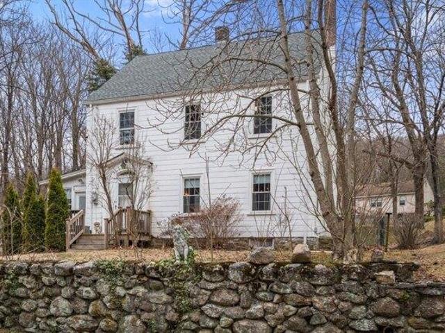 house with 4 bedroom, Southbridge MA ES103016737