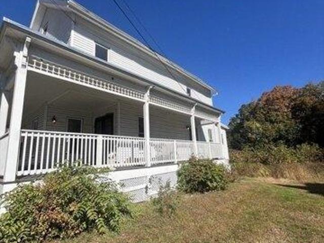 house with 4 bedroom, Southbridge MA ES103437676