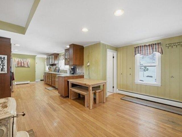 house with 4 bedroom, Southbridge MA ES103437720