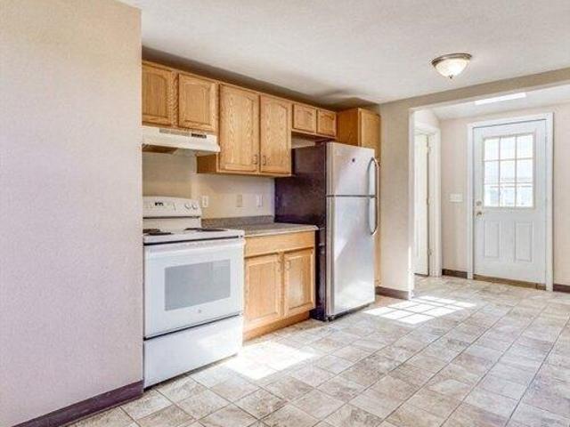 house with 4 bedroom, Southbridge MA ES104920246