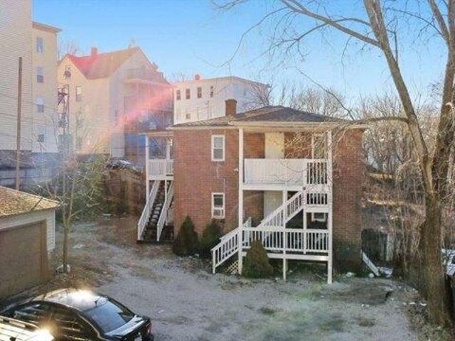 house with 4 bedroom, Southbridge MA ES104921904