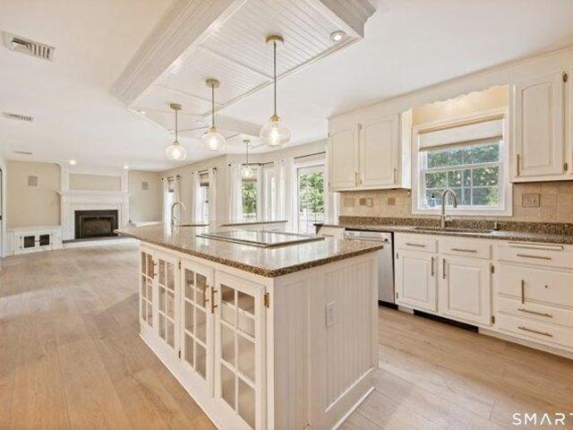 house with 4 bedroom, Southington CT DS103186527