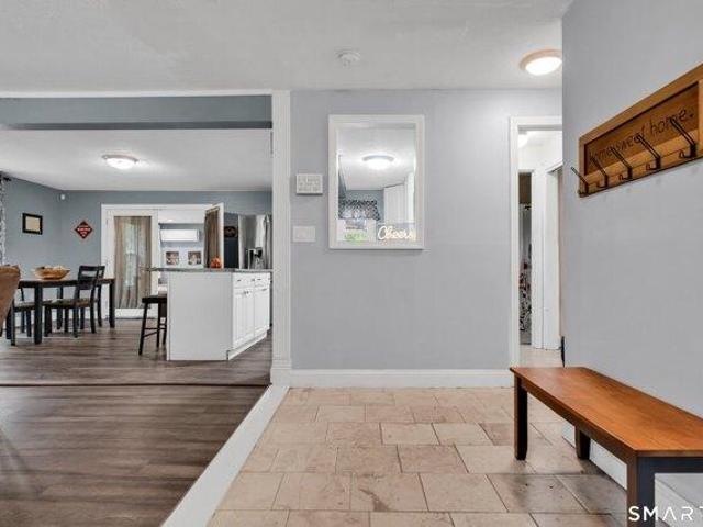 house with 4 bedroom, Southington CT DS103187657