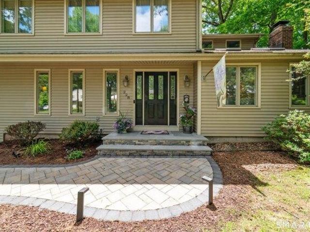 house with 4 bedroom, Southington CT ES103069535
