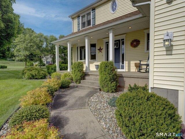 house with 4 bedroom, Southington CT ES104075760