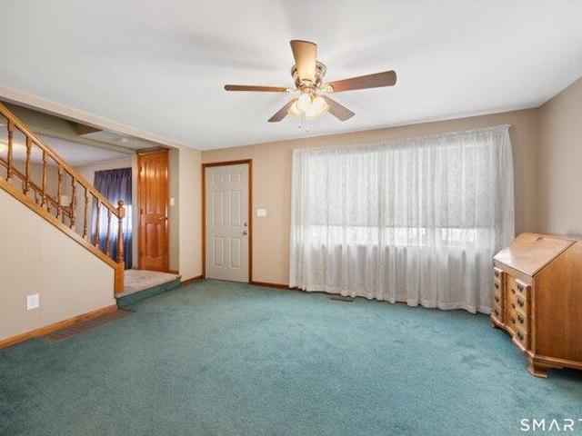 house with 4 bedroom, Southington CT ES104513609
