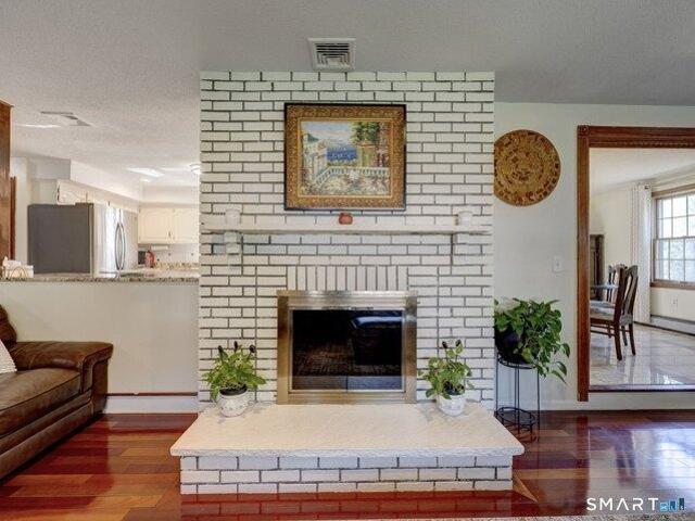 house with 4 bedroom, Southington CT ES105140356