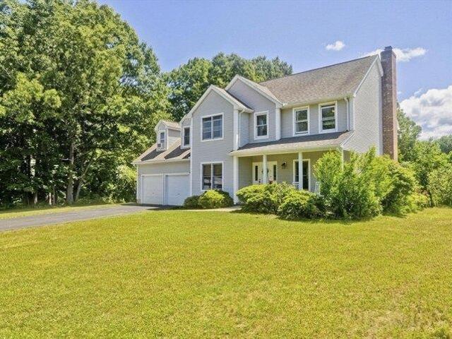 house with 4 bedroom, Southwick MA DS104115253