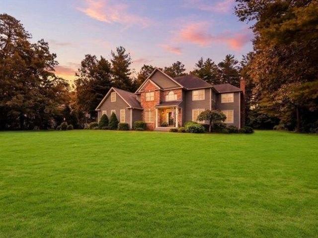 house with 4 bedroom, Southwick MA DS104234592