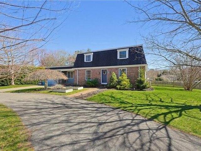 house with 4 bedroom, Smithfield RI DLS102411416