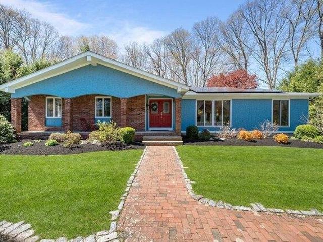 house with 4 bedroom, Smithfield RI DS102761576