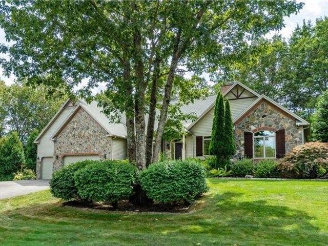 house with 4 bedroom, Smithfield RI DS103185545