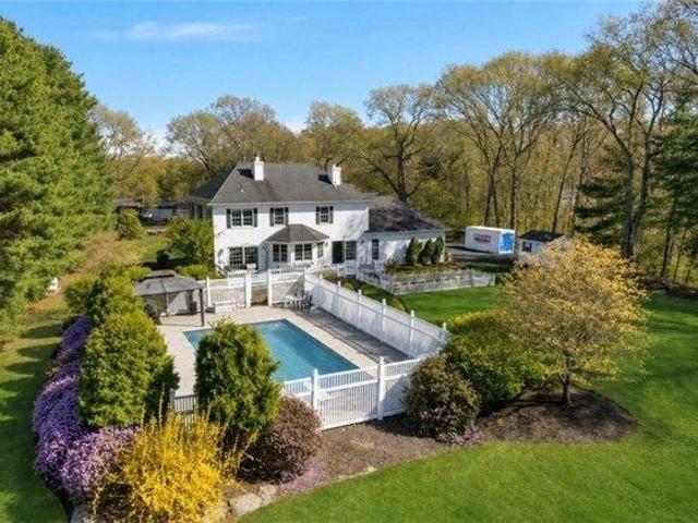 house with 4 bedroom, Smithfield RI ES103034011