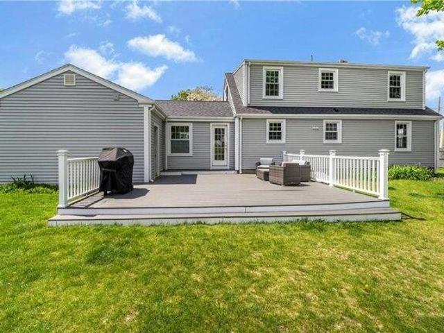 house with 4 bedroom, Smithfield RI ES103035227