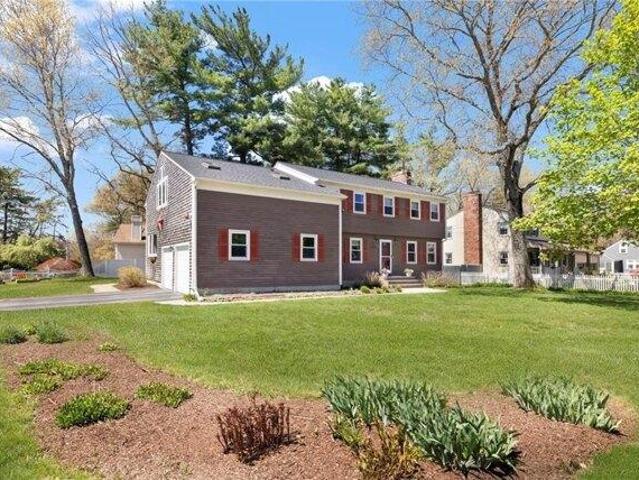 house with 4 bedroom, Smithfield RI ES103074285