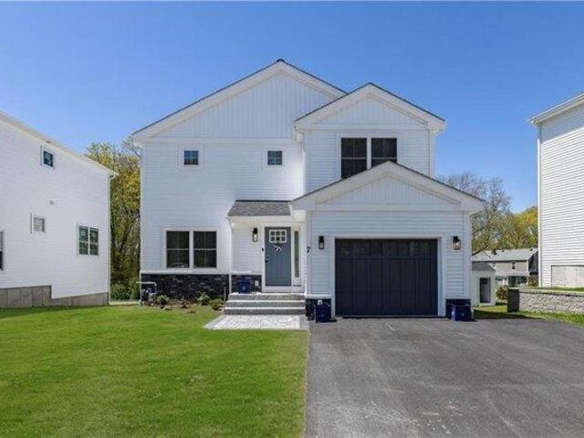 house with 4 bedroom, Smithfield RI ES103885839