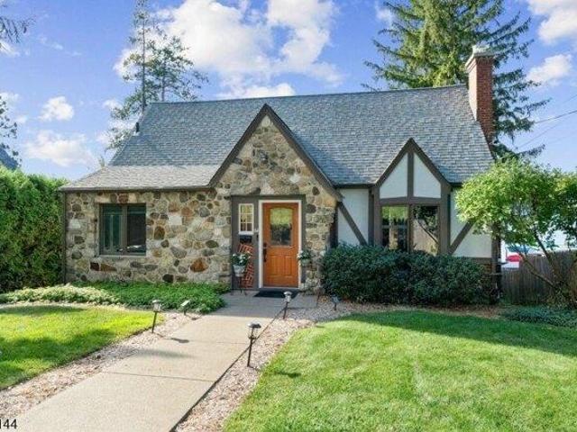 house with 4 bedroom, Sparta NJ ES104850908