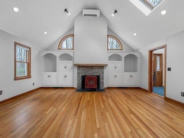 house with 4 bedroom, Spencer MA DS103159375