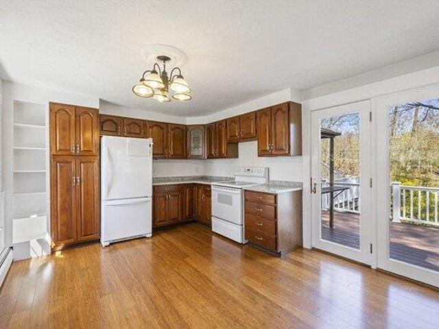 house with 4 bedroom, Spencer MA ES103773920