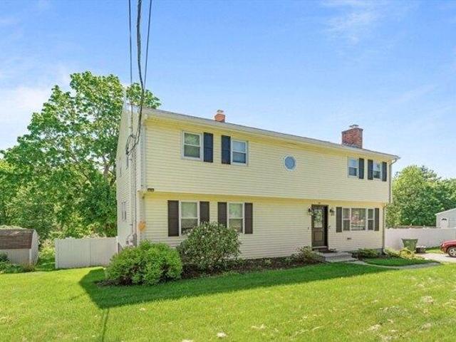house with 4 bedroom, Spencer MA ES103849744