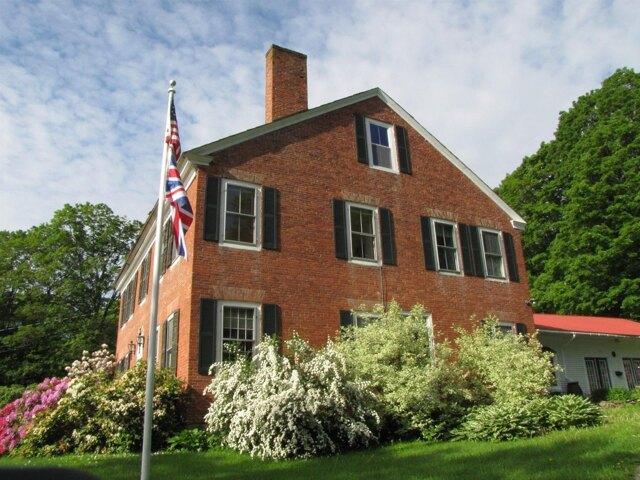 house with 4 bedroom, Springfield VT DS103071957