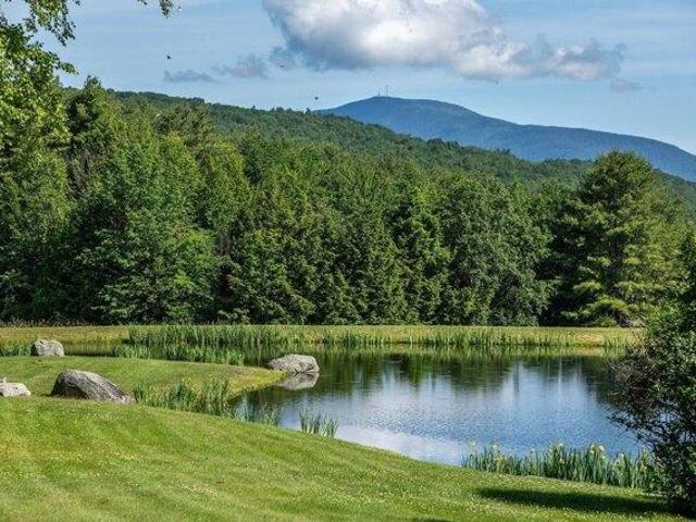 house with 4 bedroom, Springfield VT ES103070129