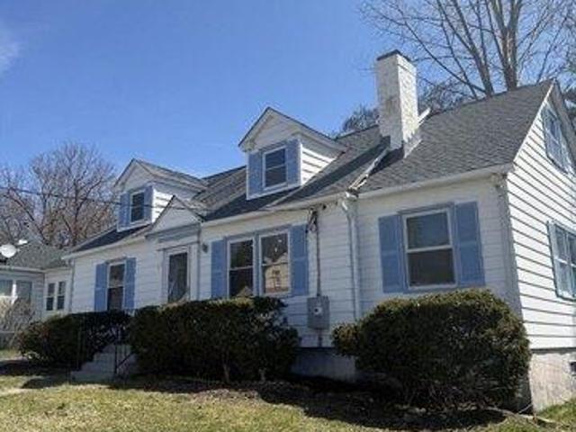 house with 4 bedroom, Springfield MA DLS101657895