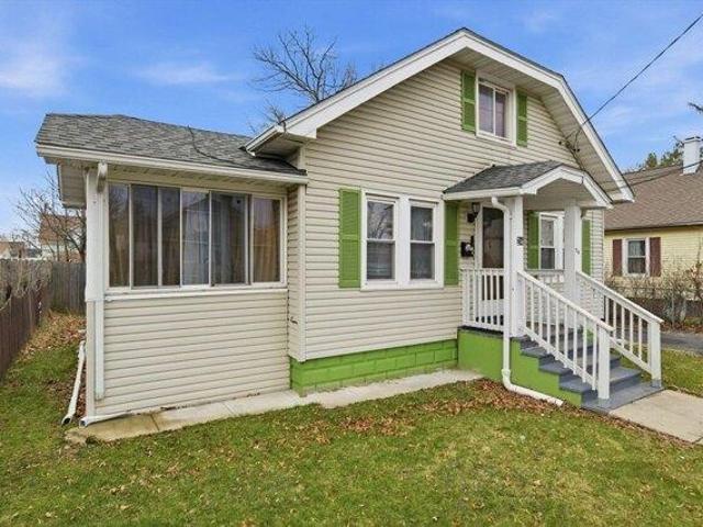 house with 4 bedroom, Springfield MA DLS102709358