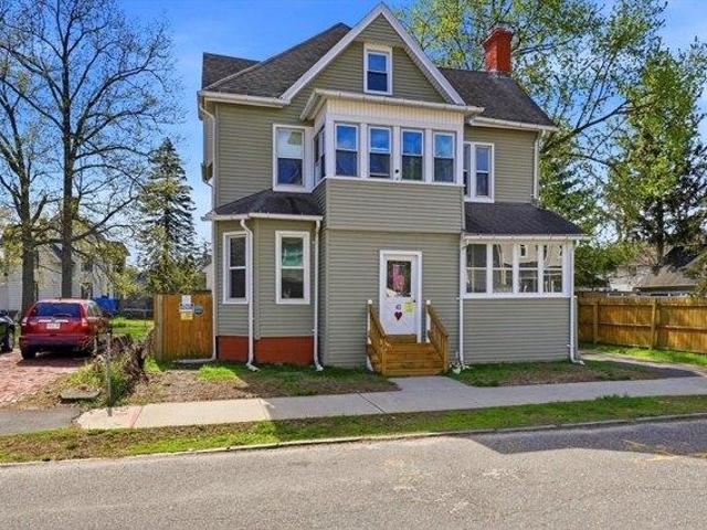 house with 4 bedroom, Springfield MA DLS102371512