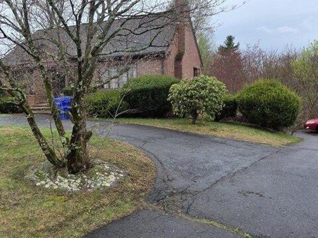 house with 4 bedroom, Springfield MA DS102727955
