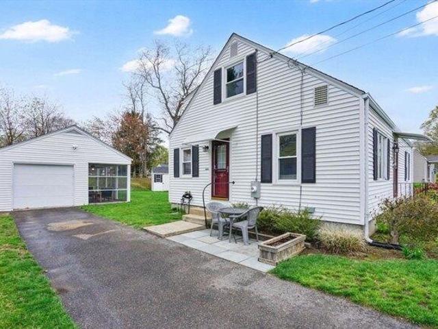 house with 4 bedroom, Springfield MA ES102962137
