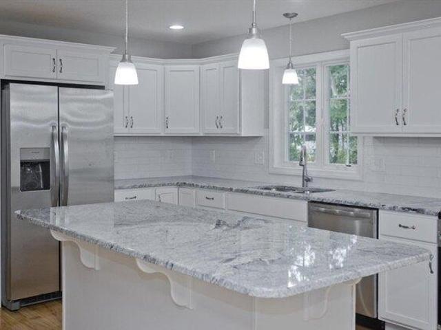 house with 4 bedroom, Springfield MA ES103500227