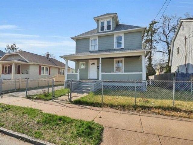 house with 4 bedroom, Springfield MA ES103774432