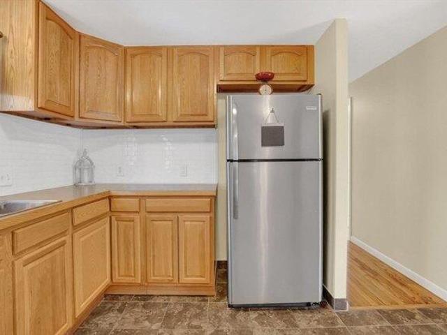 house with 4 bedroom, Springfield MA ES103807626