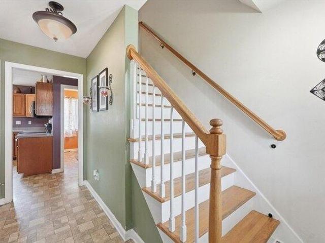 house with 4 bedroom, Springfield MA ES103968020