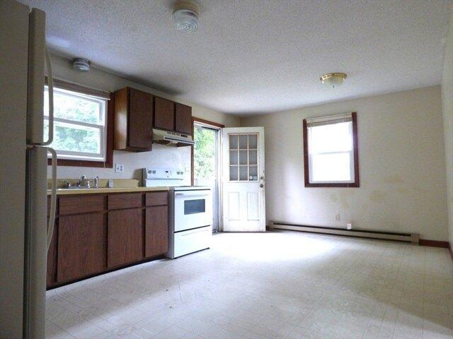 house with 4 bedroom, Springfield MA ES104151204